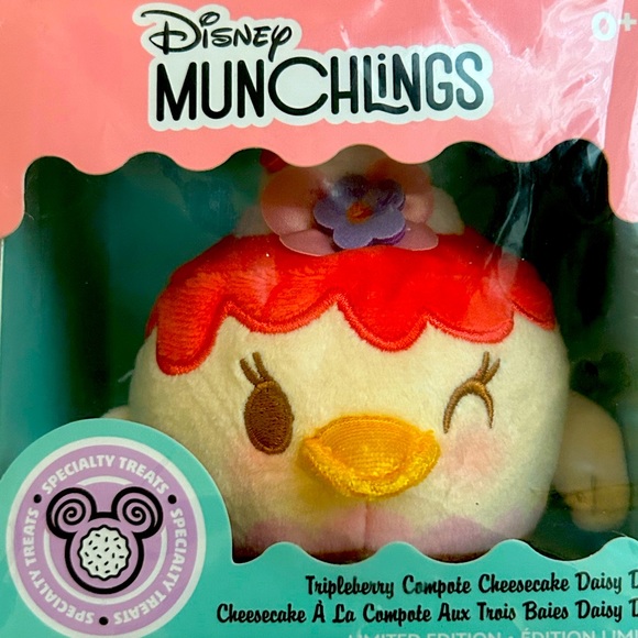 Disney | Toys | Disney Daisy Berry Cheesecake Munchling | Poshmark